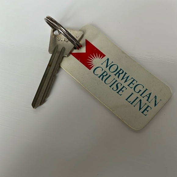 Norwegian cruise line | Other | Vintage Norwegian Cruise Line Room Key ...